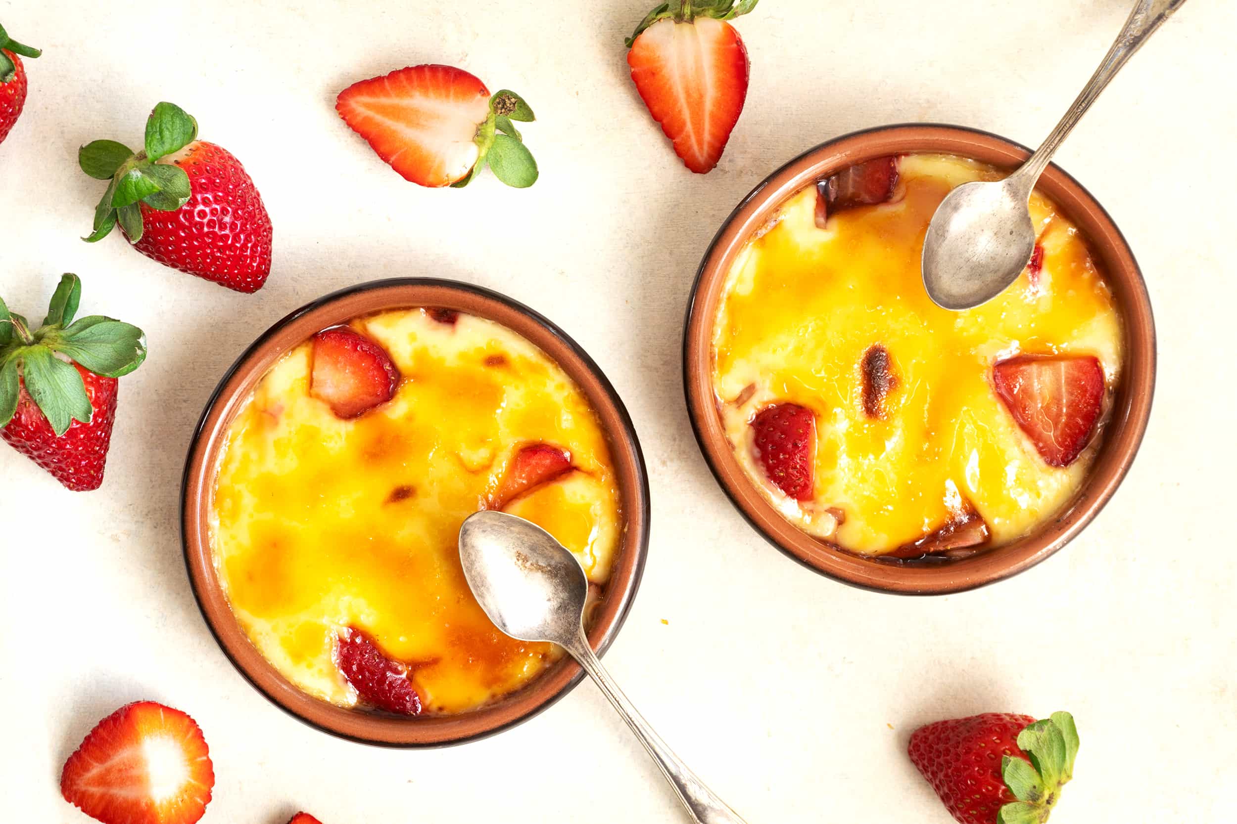 Crème Brûlée with Strawberries Macerated in Mistelle de Fraise | Québon